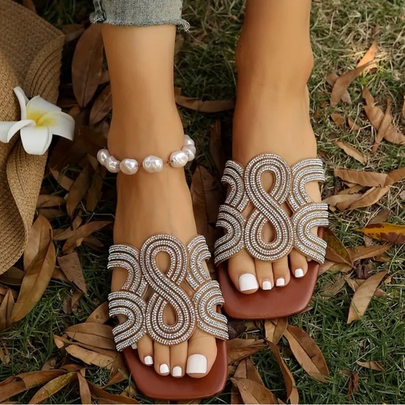 Sweet Eva Shop | Shoes | Nwt Women Flat Sandals Decorated With ...